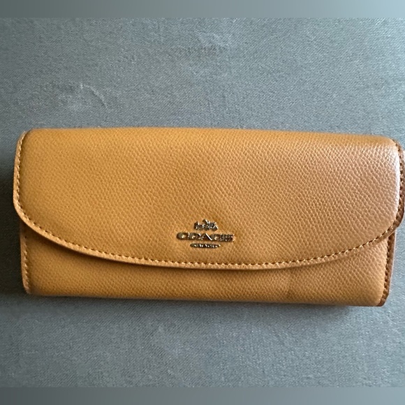 Coach | Bags | Coach Wallet Trifold In 941 | Poshmark